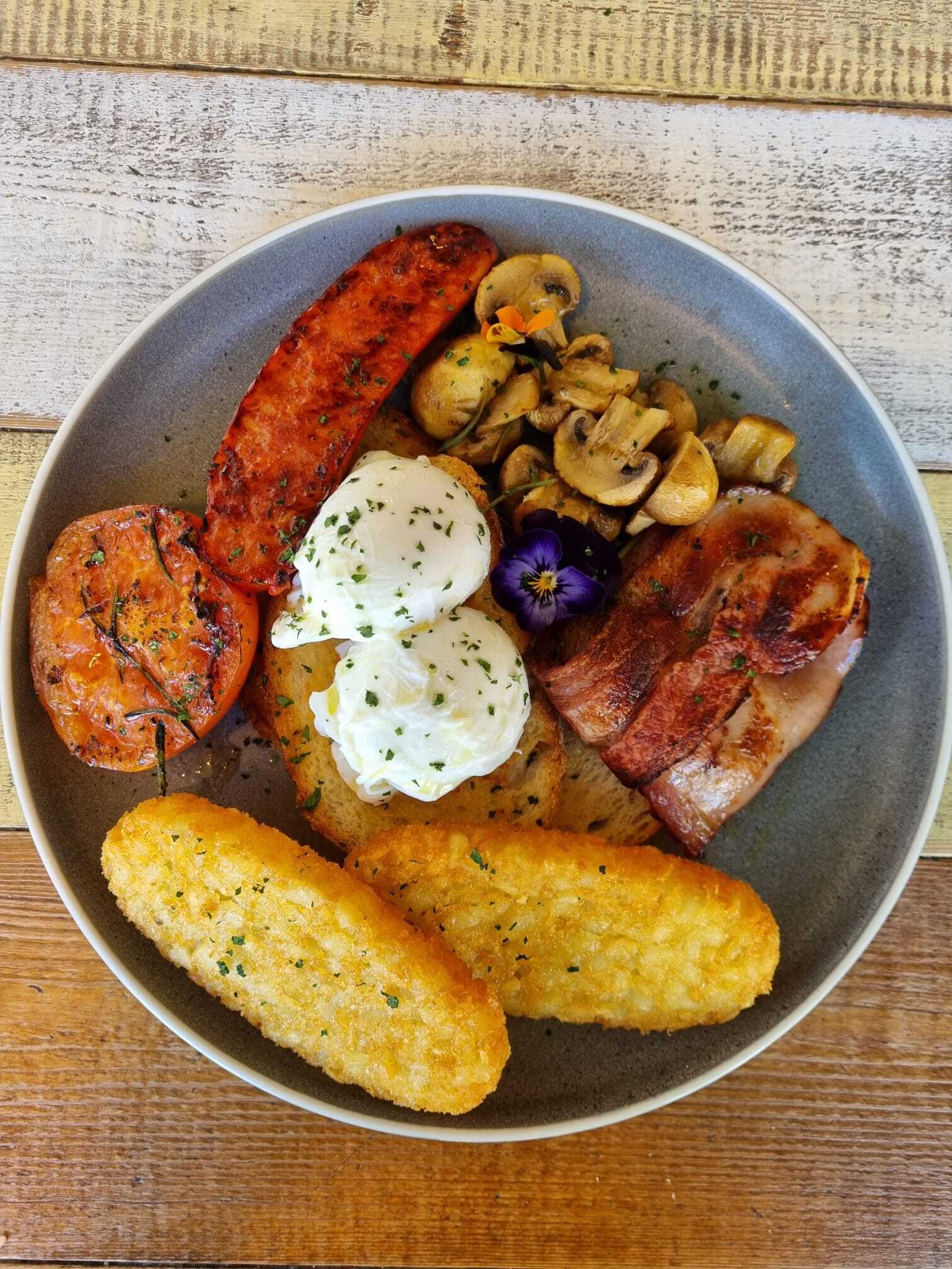 Big Breakfast | Bek Cafe and Dessert